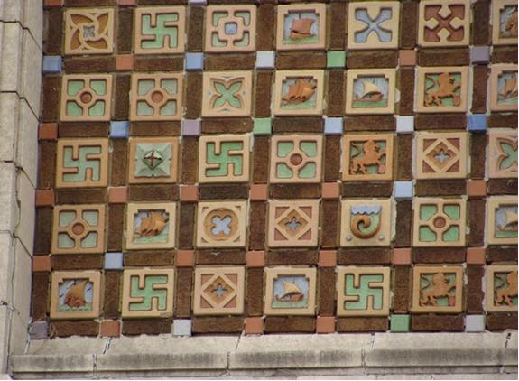 Swastika in american buildings and historical monumnets